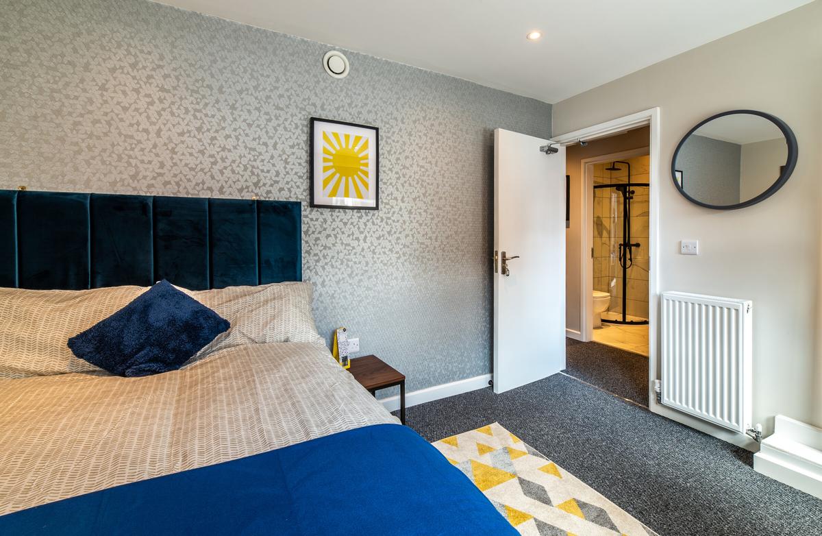 4 bedroom apartment for rent North Sherwood Street, Nottingham, NG1 4FJ ...