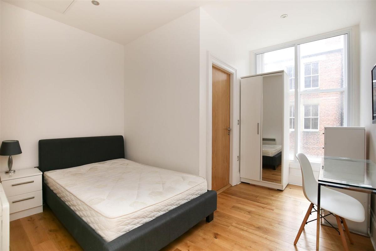 3 bedroom apartment for rent Chaucer Building Newcastle, NE1 5JE | UniHomes