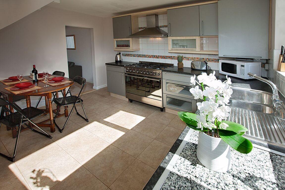 4 bedroom house for rent Hanover Place, Canterbury, CT2 7HA | UniHomes