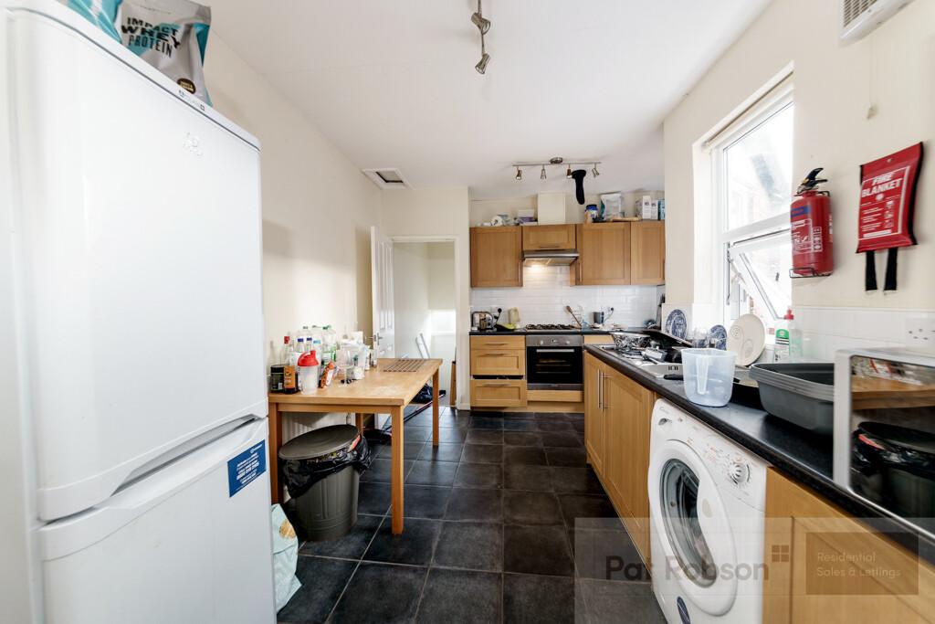 5 bedroom house for rent Myrtle Grove Newcastle, NE2 3HT | UniHomes