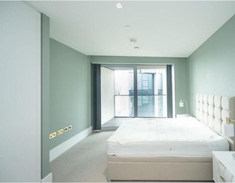 2 bedroom apartment for rent 8 Cutter Lane, London, SE10 0YX | UniHomes