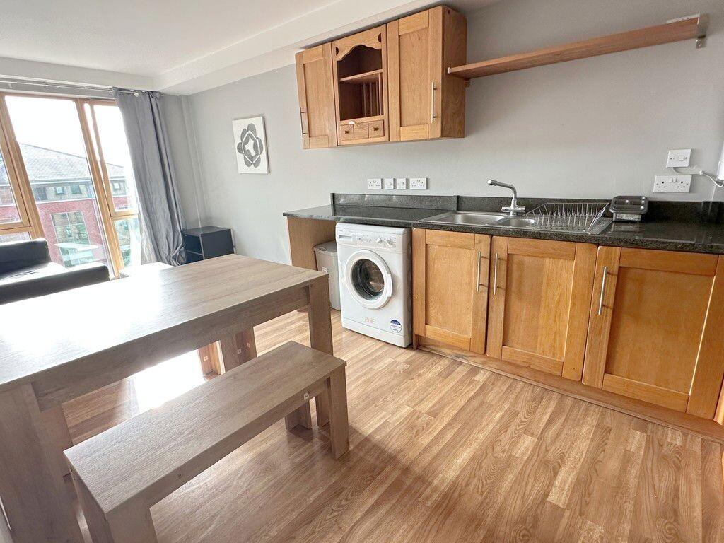2 bedroom apartment for rent Raleigh Square, Nottingham, NG7 4DN | UniHomes
