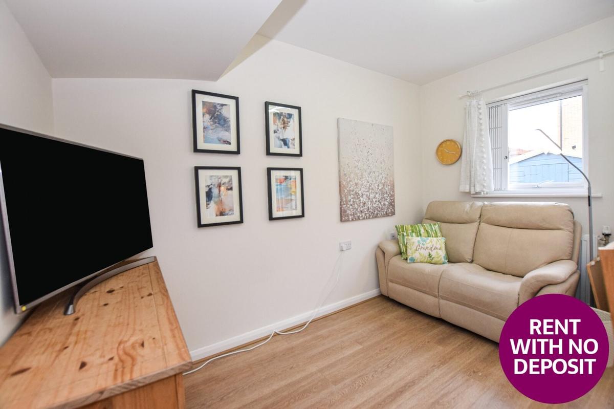 4 bedroom house for rent Arley Moss Road Manchester, M13 9UW | UniHomes
