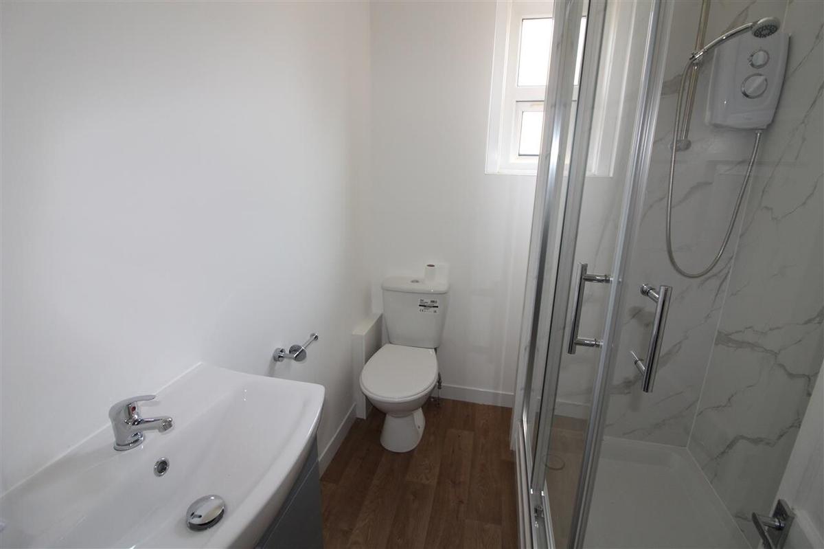 3 bedroom apartment for rent **** All Bills Included********** All ...