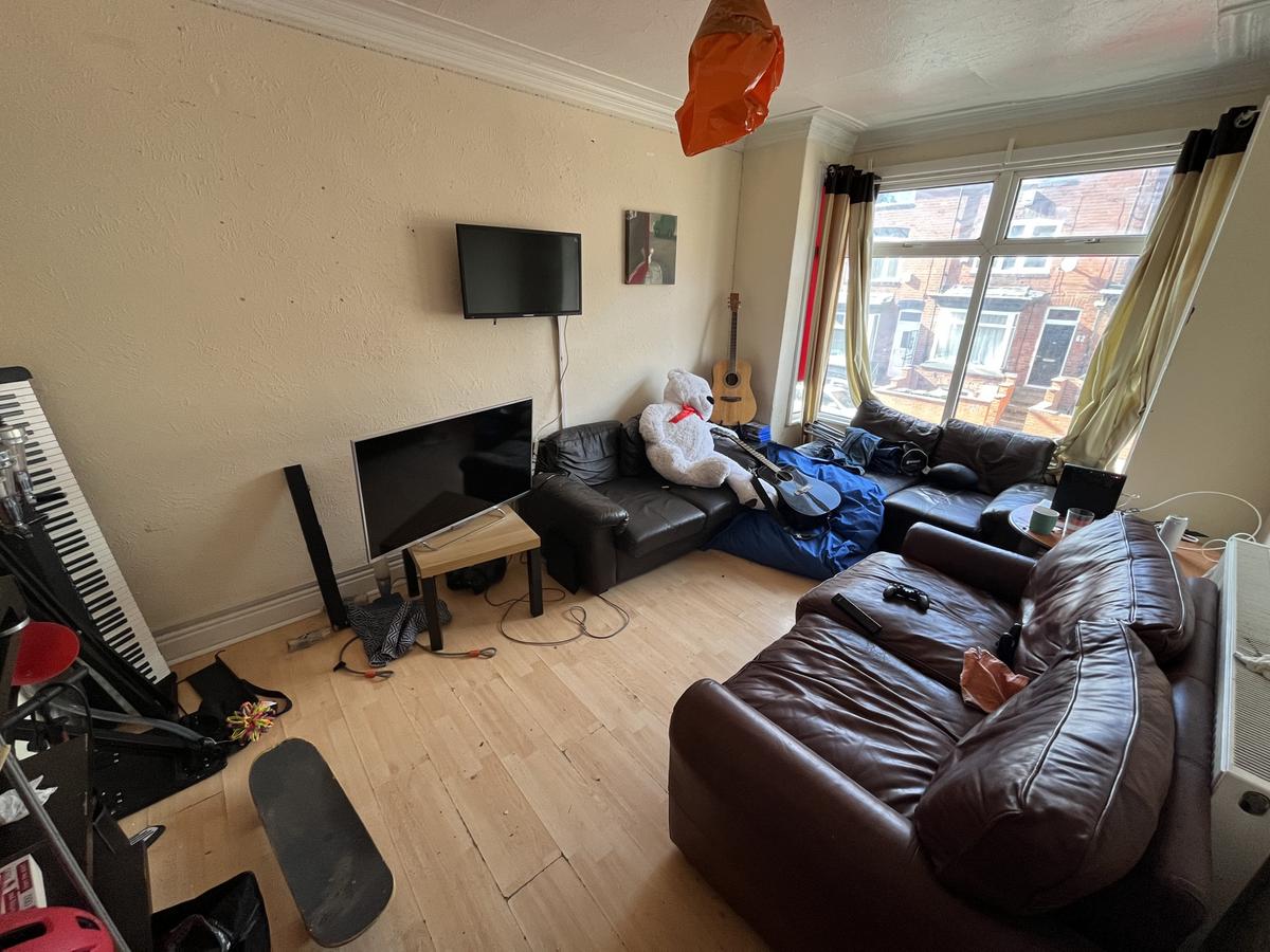 4 bedroom house for rent Manor Drive, Leeds, LS6 1DD | UniHomes