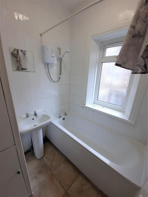 4 bedroom apartment for rent Manor House Road, Newcastle, NE2 2LY ...