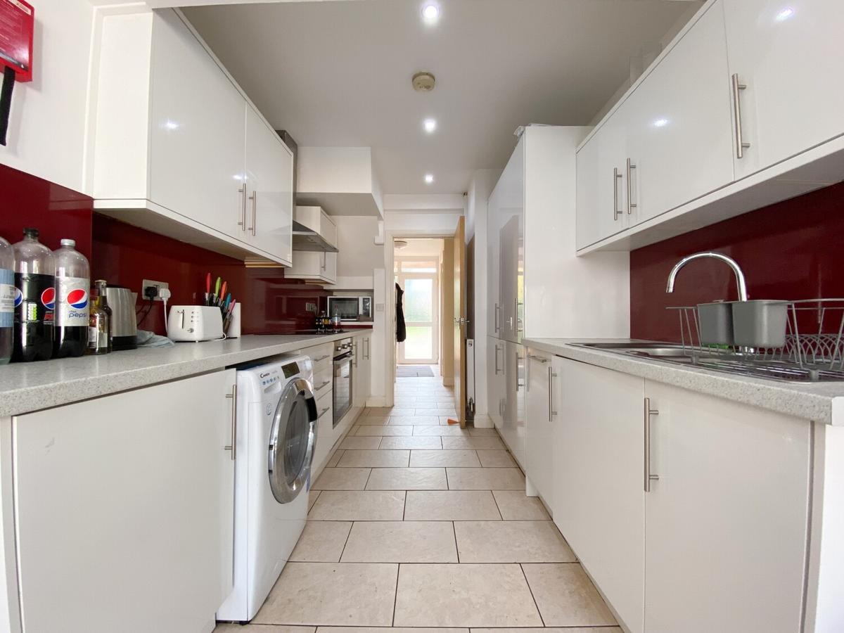 7 bedroom house for rent Maindy Road Cardiff, CF24 4HQ | UniHomes