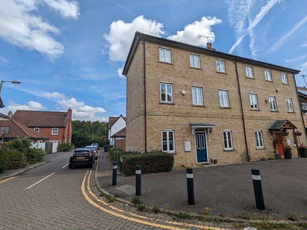 5 bedroom house for rent Fillingham Way, Hertfordshire, AL10 9GE | UniHomes