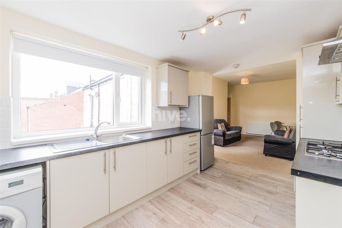 3 bedroom apartment for rent Hotspur Street Newcastle, NE6 5BE | UniHomes