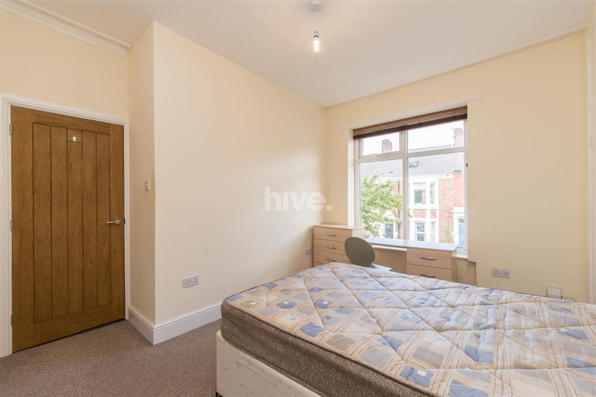 3 bedroom apartment for rent Hotspur Street Newcastle, NE6 5BE | UniHomes