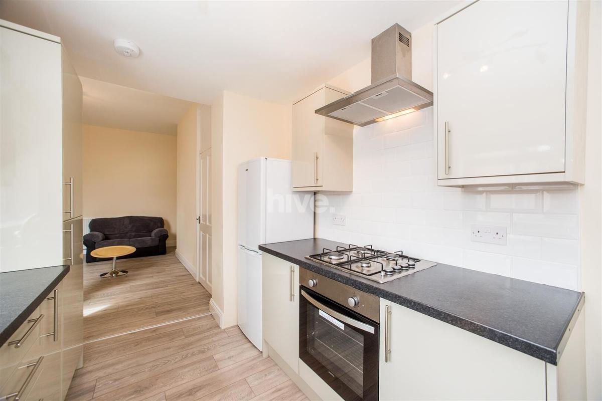 3 bedroom apartment for rent Hotspur Street Newcastle, NE6 5BE | UniHomes