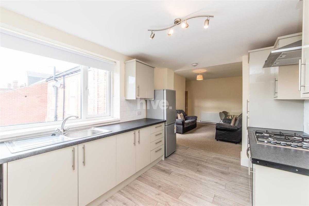 3 bedroom apartment for rent Hotspur Street Newcastle, NE6 5BE | UniHomes