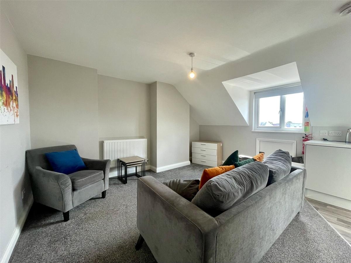 2 bedroom apartment for rent Lodge Causeway Bristol, BS16 3JP | UniHomes