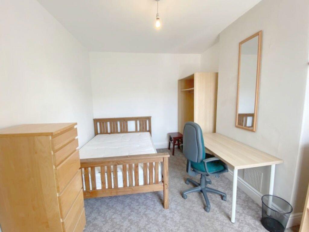 4 bedroom house for rent Derby Grove, Nottingham, NG7 1PE | UniHomes