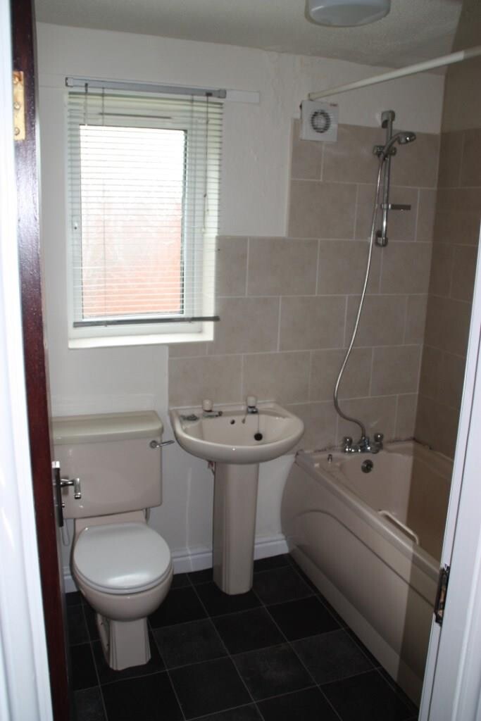 5 bedroom house for rent J J Thomson Mews Manchester, M14 6JT | UniHomes