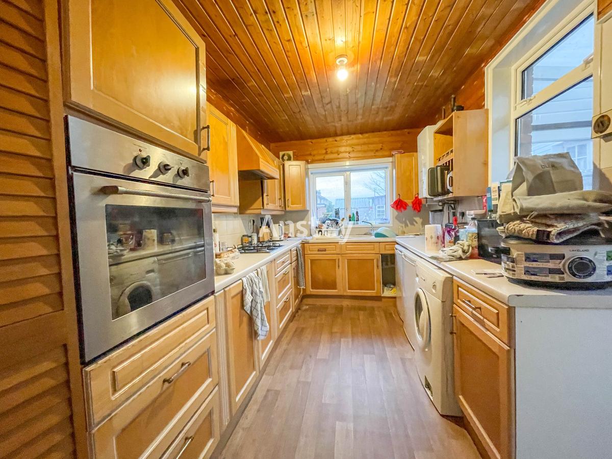 4 bedroom house for rent Ripstone Gardens, Southampton, SO17 3RF | UniHomes