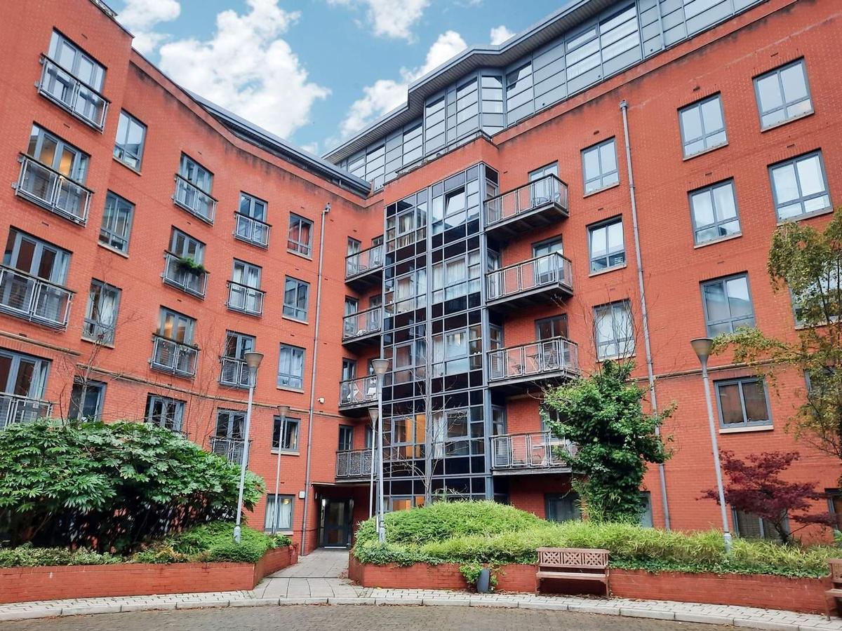 2 bedroom house for rent Mere House Manchester, M15 4QR | UniHomes