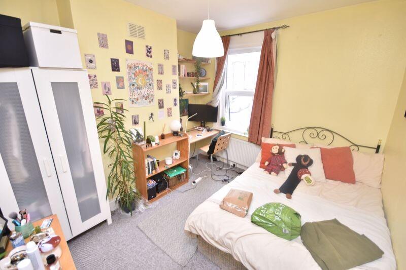 5 bedroom house for rent Priory Road Exeter, EX4 7AU | UniHomes