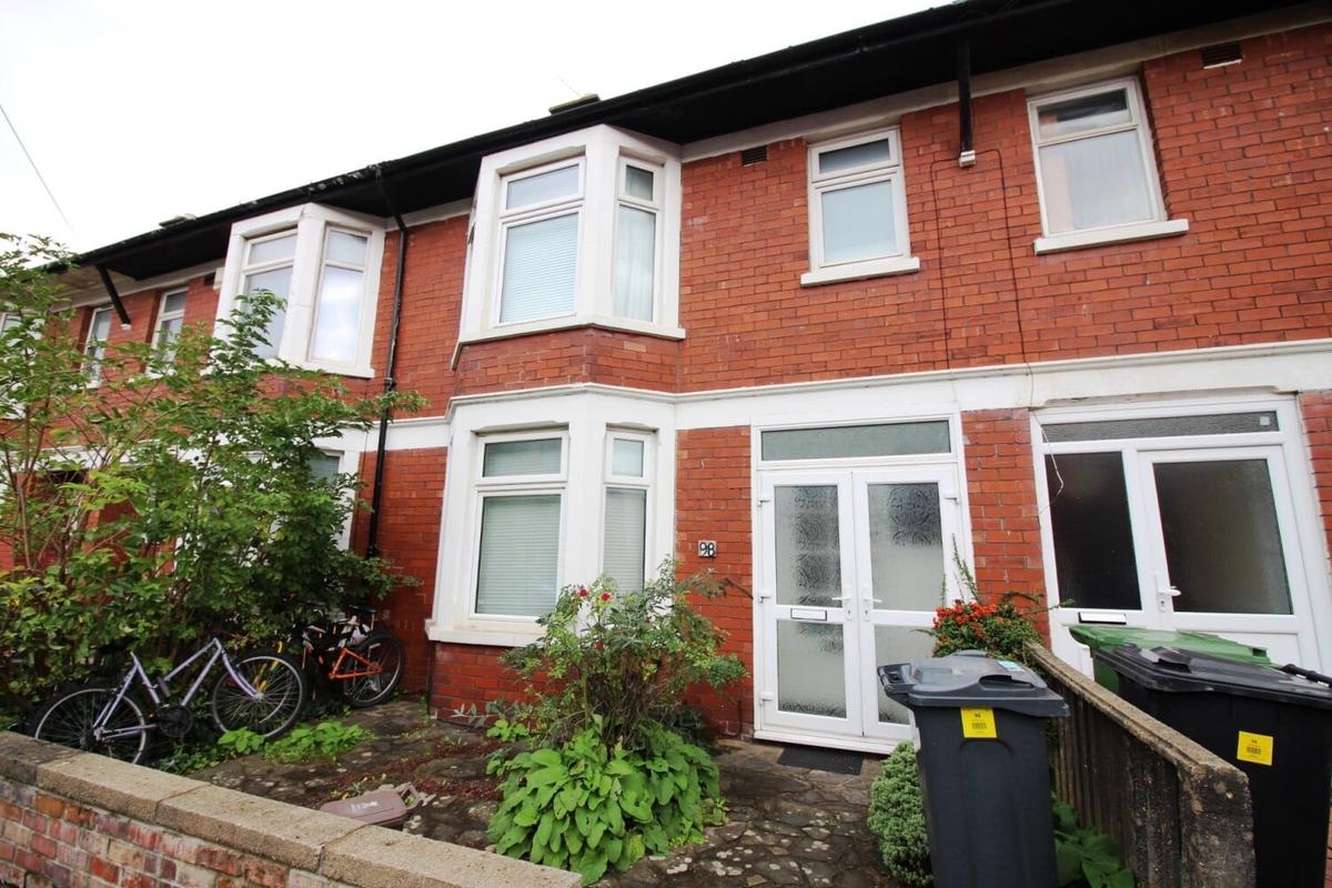 3 bedroom house for rent Maindy Road Cardiff, CF24 4HQ | UniHomes
