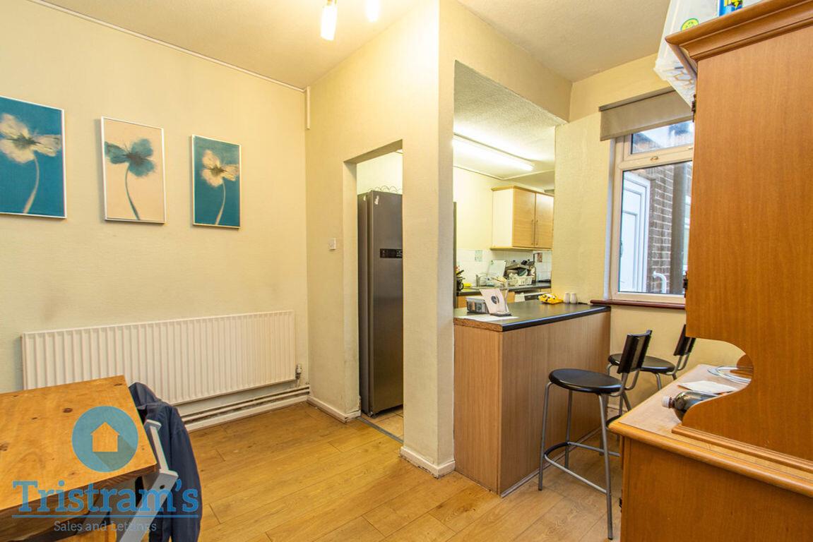 4 bedroom house for rent Beeston Road Nottingham, NG7 2JS | UniHomes