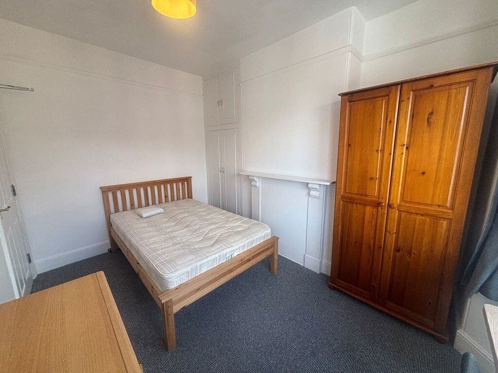 5 bedroom house for rent Priory Road Exeter, EX4 7AL | UniHomes