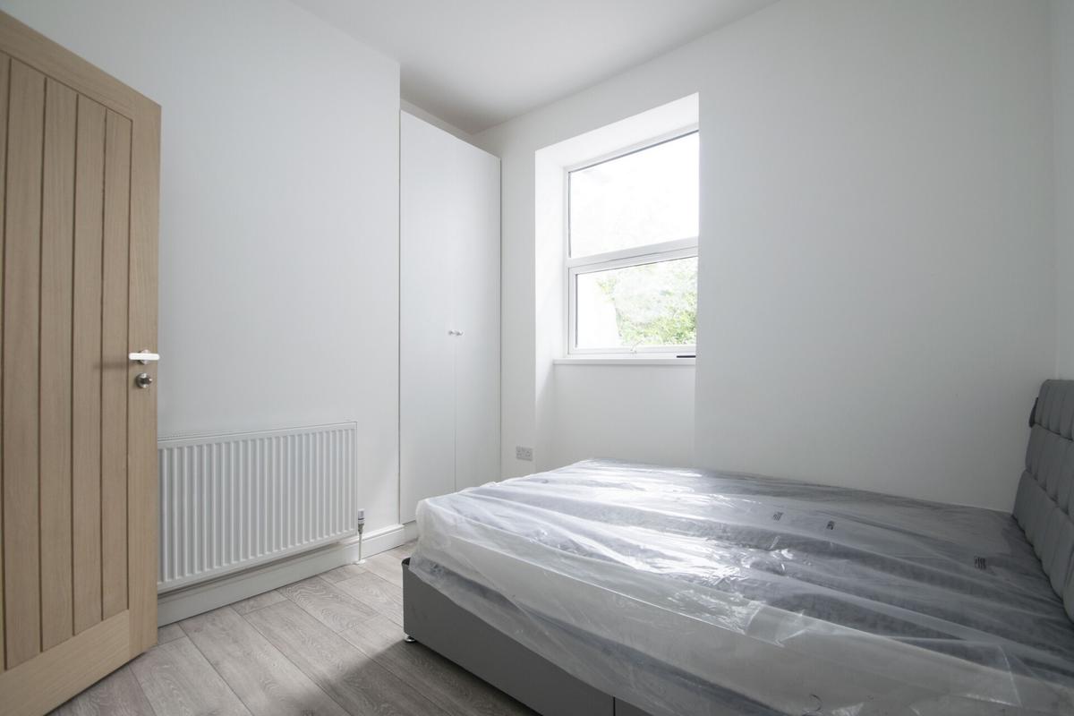 6 bedroom house for rent Splott Road, Cardiff, CF24 2DB | UniHomes