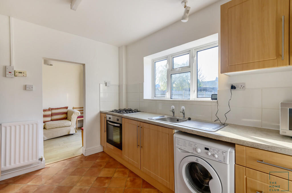 4 bedroom house for rent Cedar Way Surrey, GU1 1JH | UniHomes