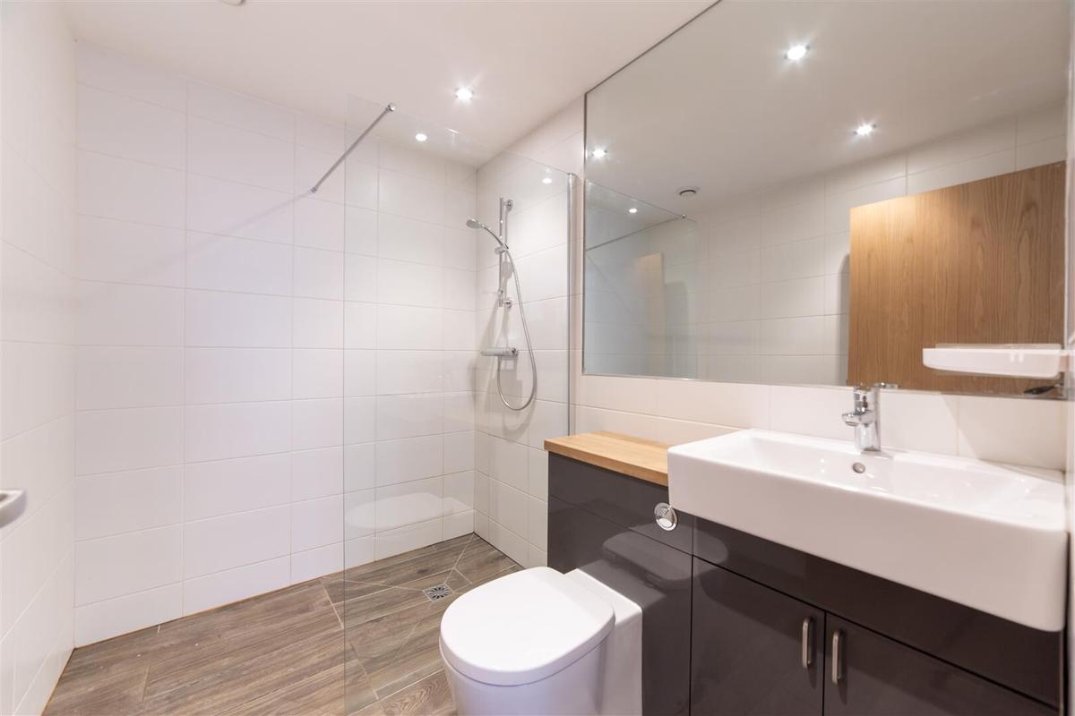 3 bedroom apartment for rent Chaucer Building Newcastle, NE1 5JE | UniHomes