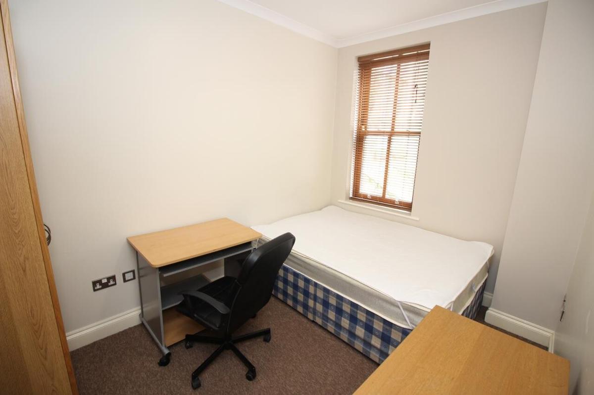 5 bedroom house for rent Swinburne Place, Newcastle, NE4 6EA | UniHomes