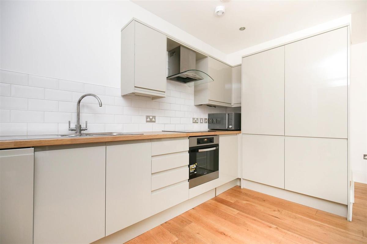 3 bedroom apartment for rent Chaucer Building Newcastle, NE1 5JE | UniHomes