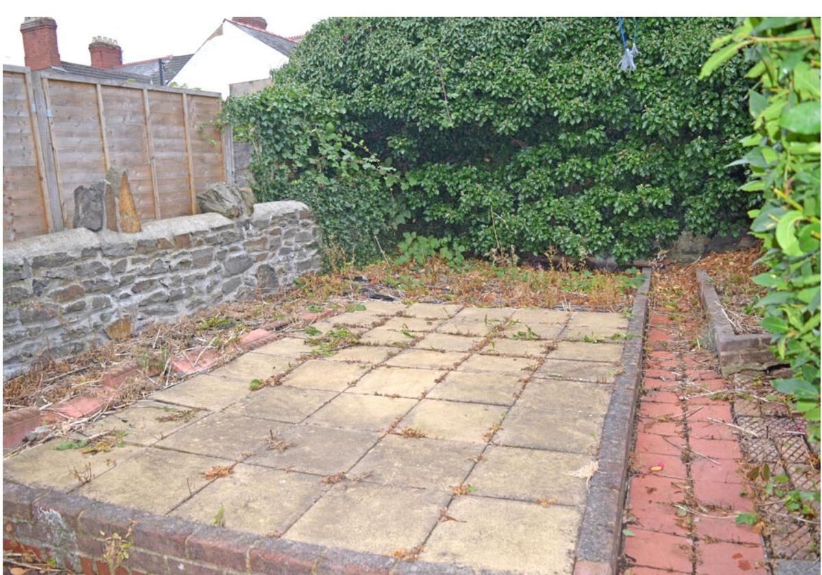 4 bedroom house for rent Manor Street, Cardiff, CF14 3PX | UniHomes