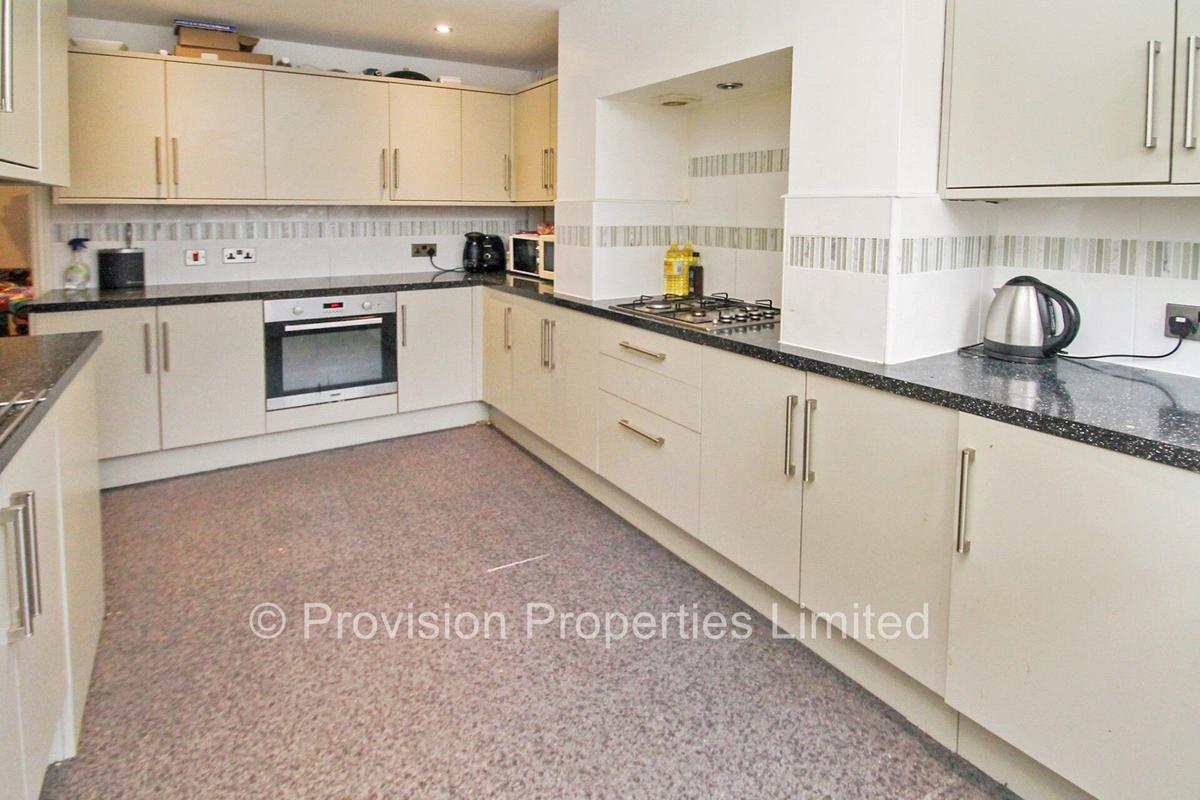 7 bedroom house for rent Inglewood Terrace Leeds Leeds, LS6 2HT | UniHomes