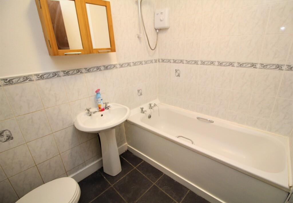 3 bedroom apartment for rent Argyle Street Non Hmo, 2/1, Glasgow, G3 ...