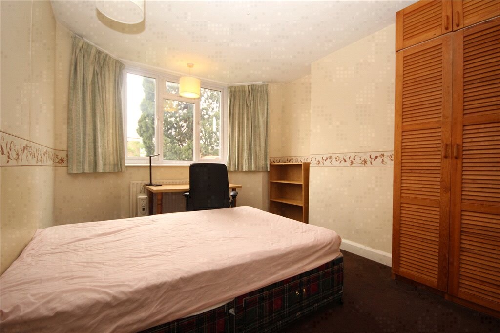 5 bedroom house for rent Manor Road Surrey, GU2 9NQ | UniHomes