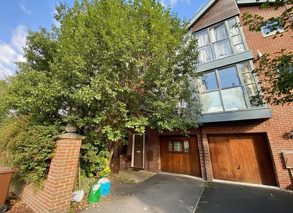 4 bedroom house for rent Manchester Manchester, M14 7EB | UniHomes