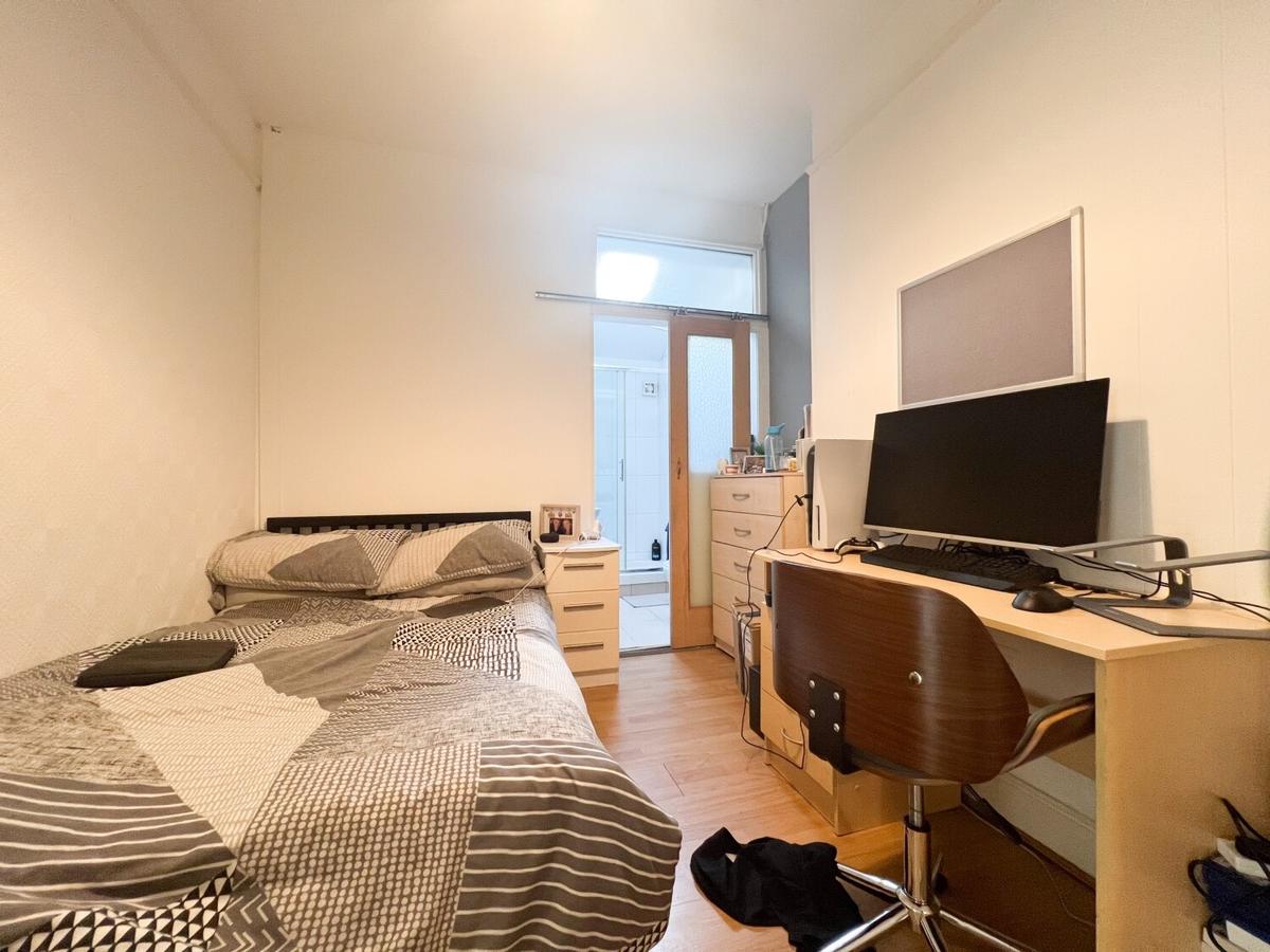 5 bedroom house for rent Cosmeston Street, Cardiff, CF24 4LR | UniHomes