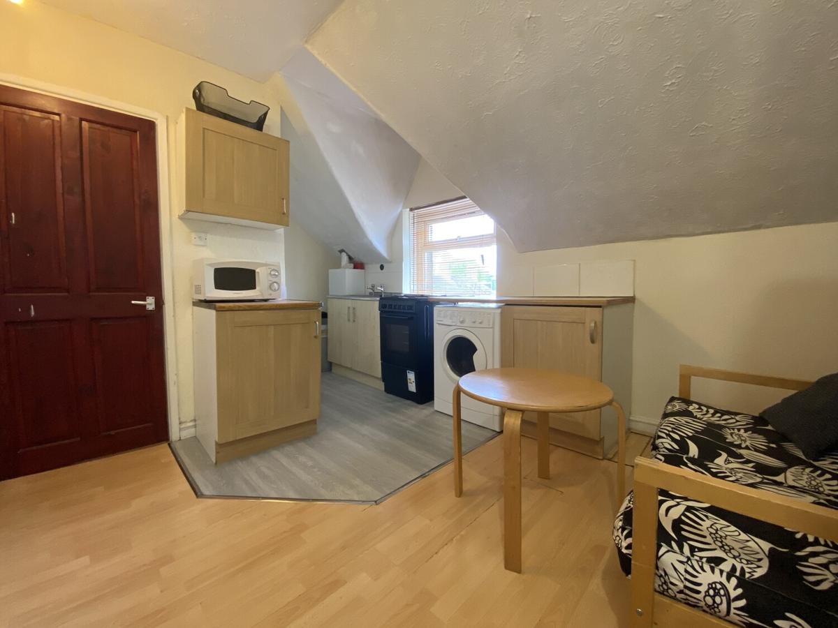 2 bedroom house for rent Salisbury Road, Cardiff, CF24 4AA | UniHomes