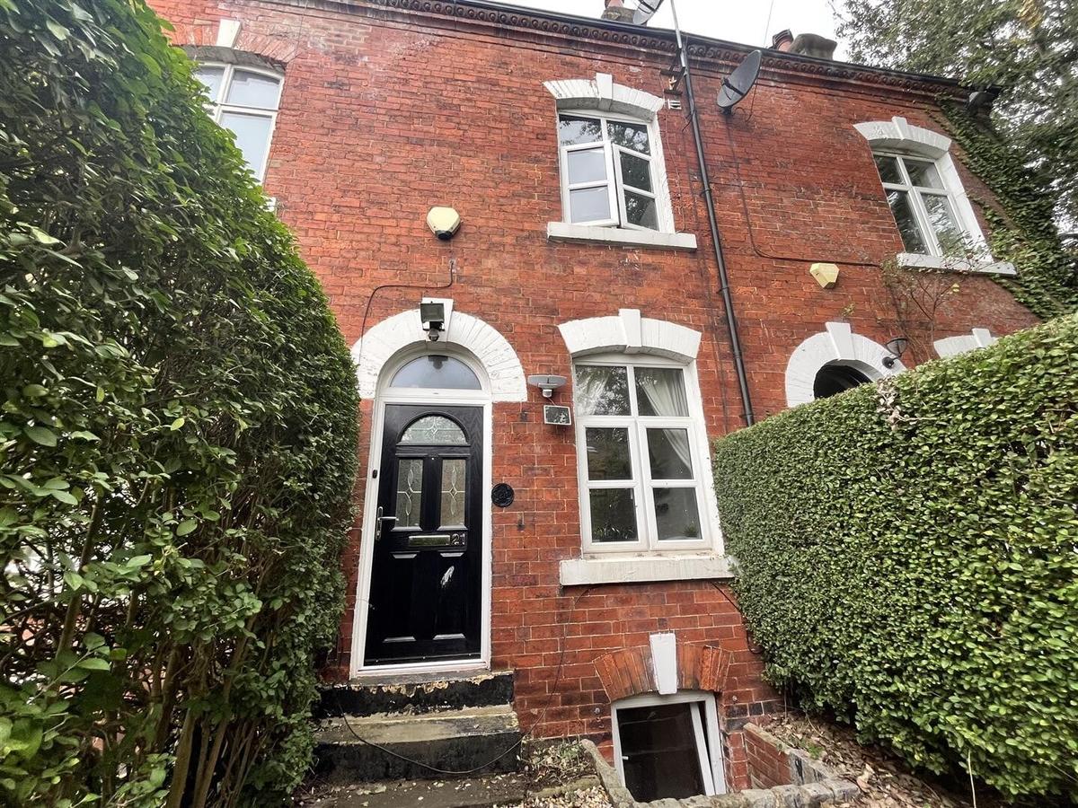 4 bedroom house for rent Ash Terrace Leeds, LS6 3JD | UniHomes