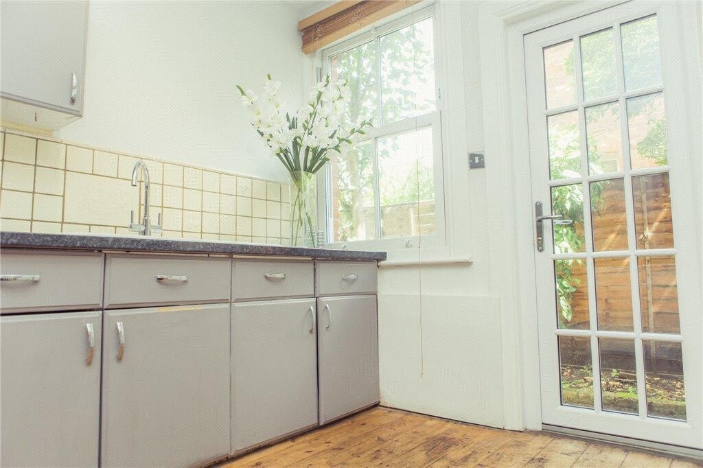 5 bedroom house for rent Leas Road Surrey, GU1 4QT | UniHomes