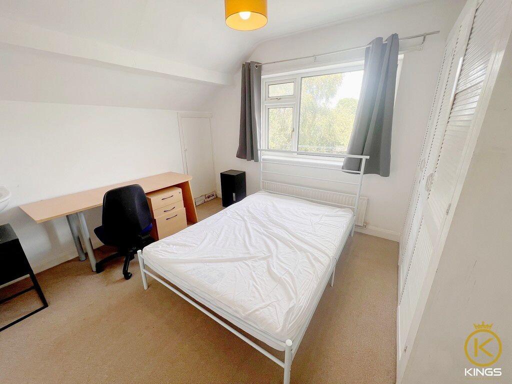 4 bedroom house for rent Saffron Platt, Surrey, GU2 9XX | UniHomes