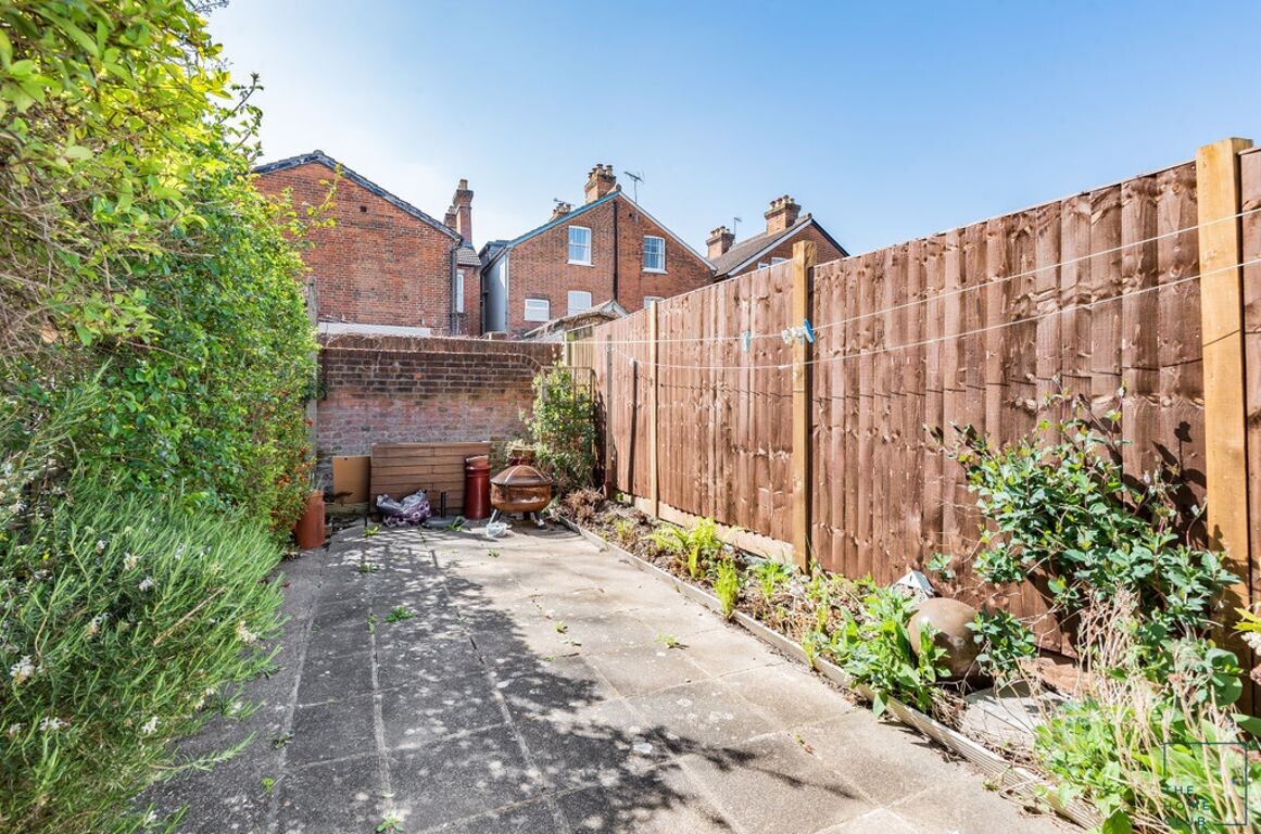 4 bedroom house for rent George Road, Surrey, GU1 4NR | UniHomes