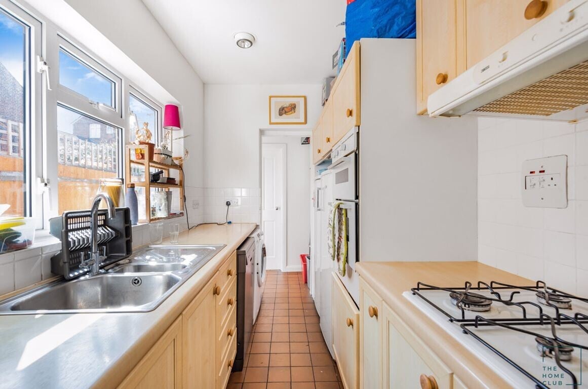 4 bedroom house for rent George Road, Surrey, GU1 4NR | UniHomes