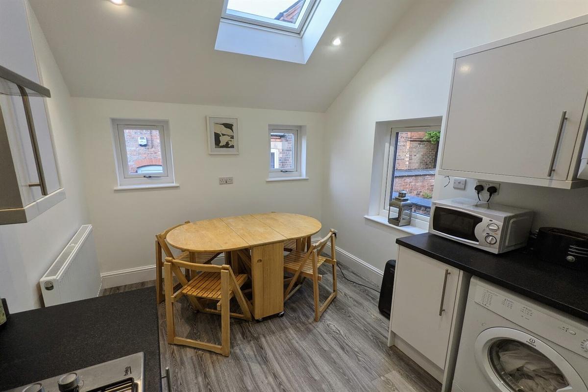 6 bedroom house for rent Lenton, Nottingham, NG7 1NX | UniHomes