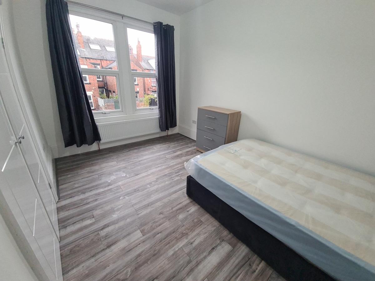 2 bedroom apartment for rent Oakwood Drive, Leeds, LS8 2JB | UniHomes