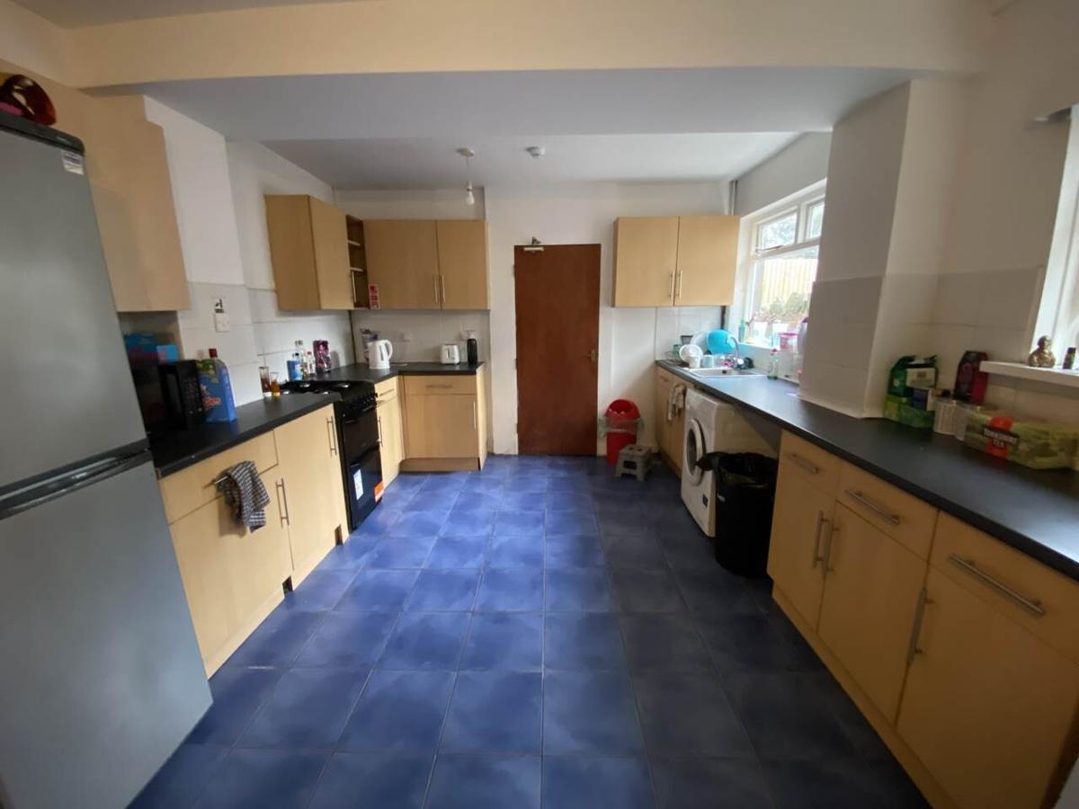 5 bedroom apartment for rent Colum Road, Cardiff, CF10 3EH | UniHomes