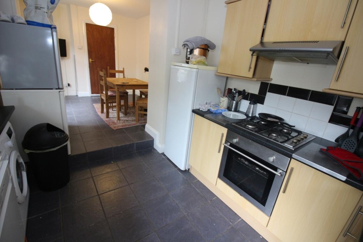 5 bedroom house for rent May Street, Cardiff, CF24 4EX | UniHomes