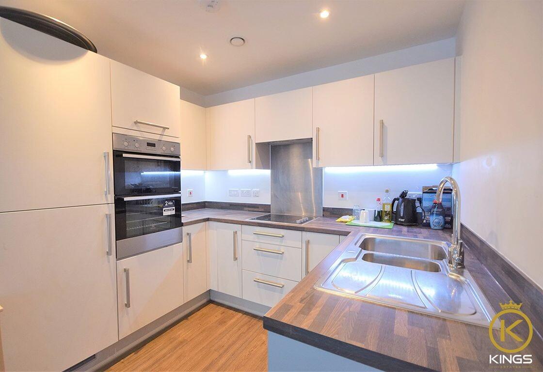 2 bedroom apartment for rent Station View, Surrey, GU1 4AR | UniHomes