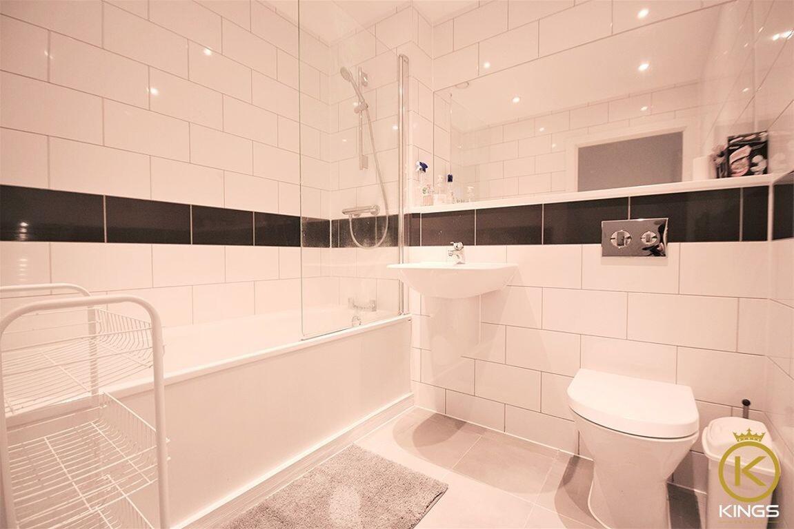 2 bedroom apartment for rent Station View, Surrey, GU1 4AR | UniHomes