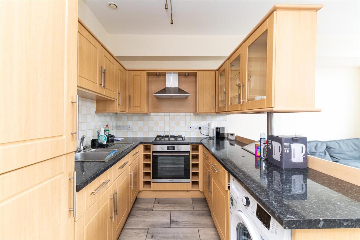 4 bedroom apartment for rent Osborne Terrace Newcastle, NE2 1NE | UniHomes