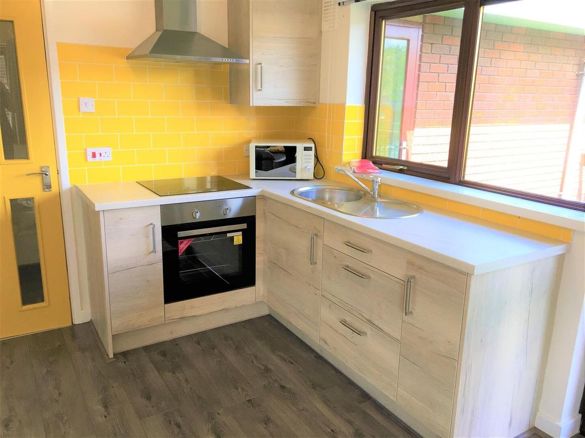 2 Bedroom Apartment For Rent 245 Broomhall Street Sheffield S3 7sp